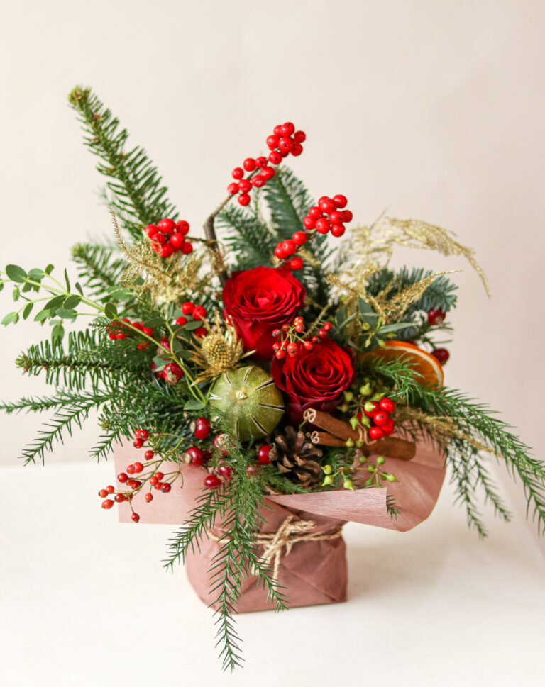 Christmas Table Arrangements - The Flower Factory