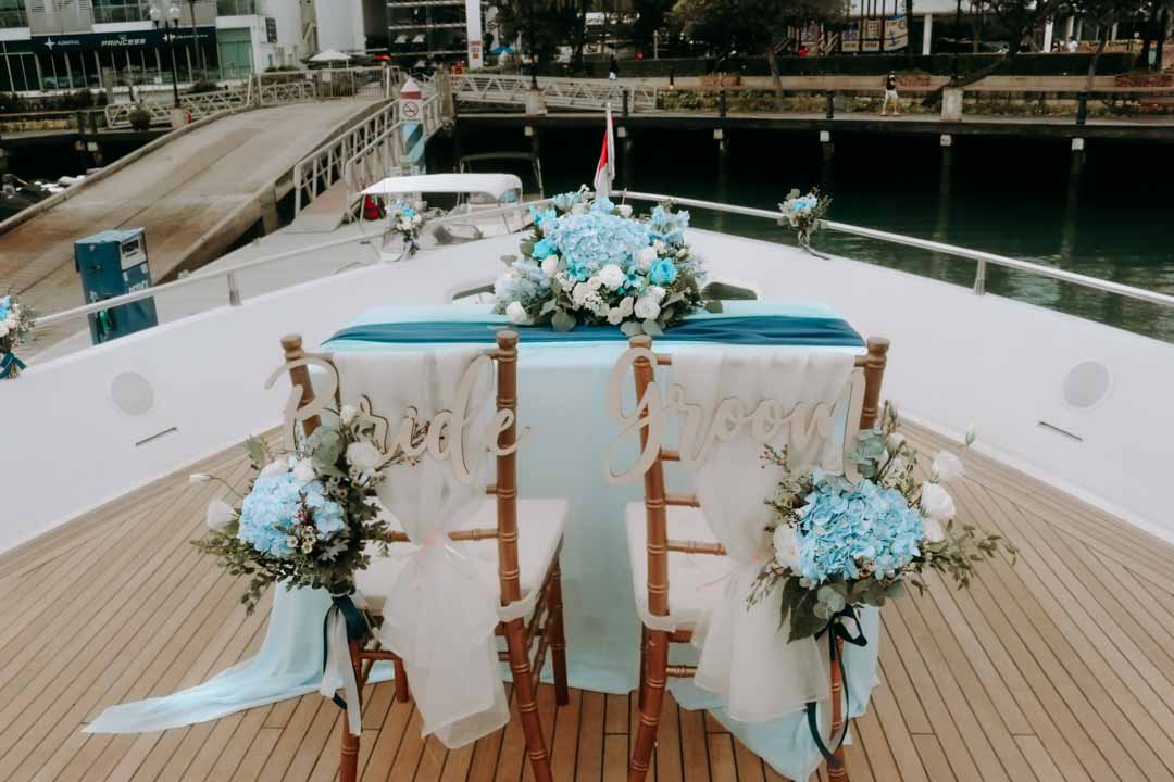 How to decorate a boat for a wedding | Honestweddingadvice.com
