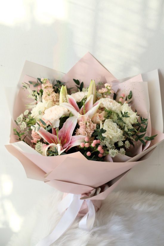 Chic Lily - The Flower Factory